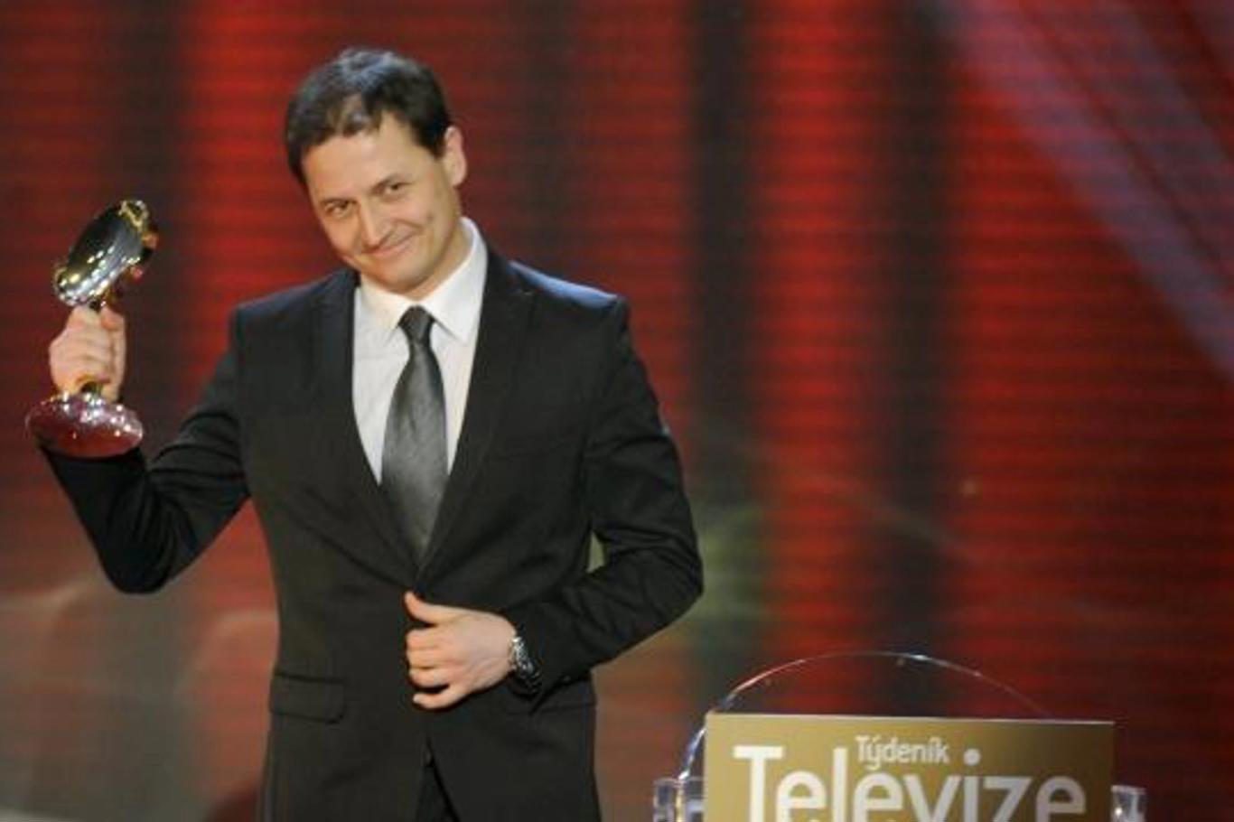Galerie - Bydlení celebrit: Vojtěch Bernatský není žádný kutil - foto 1 ... Galerie - Bydlení celebrit: Vojtěch Bernatský není žádný kutil - foto 1 ...